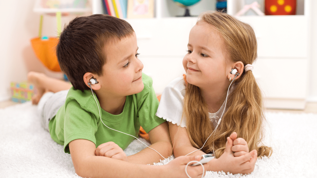 Teaching Siblings to Share - Willa Bean & Co